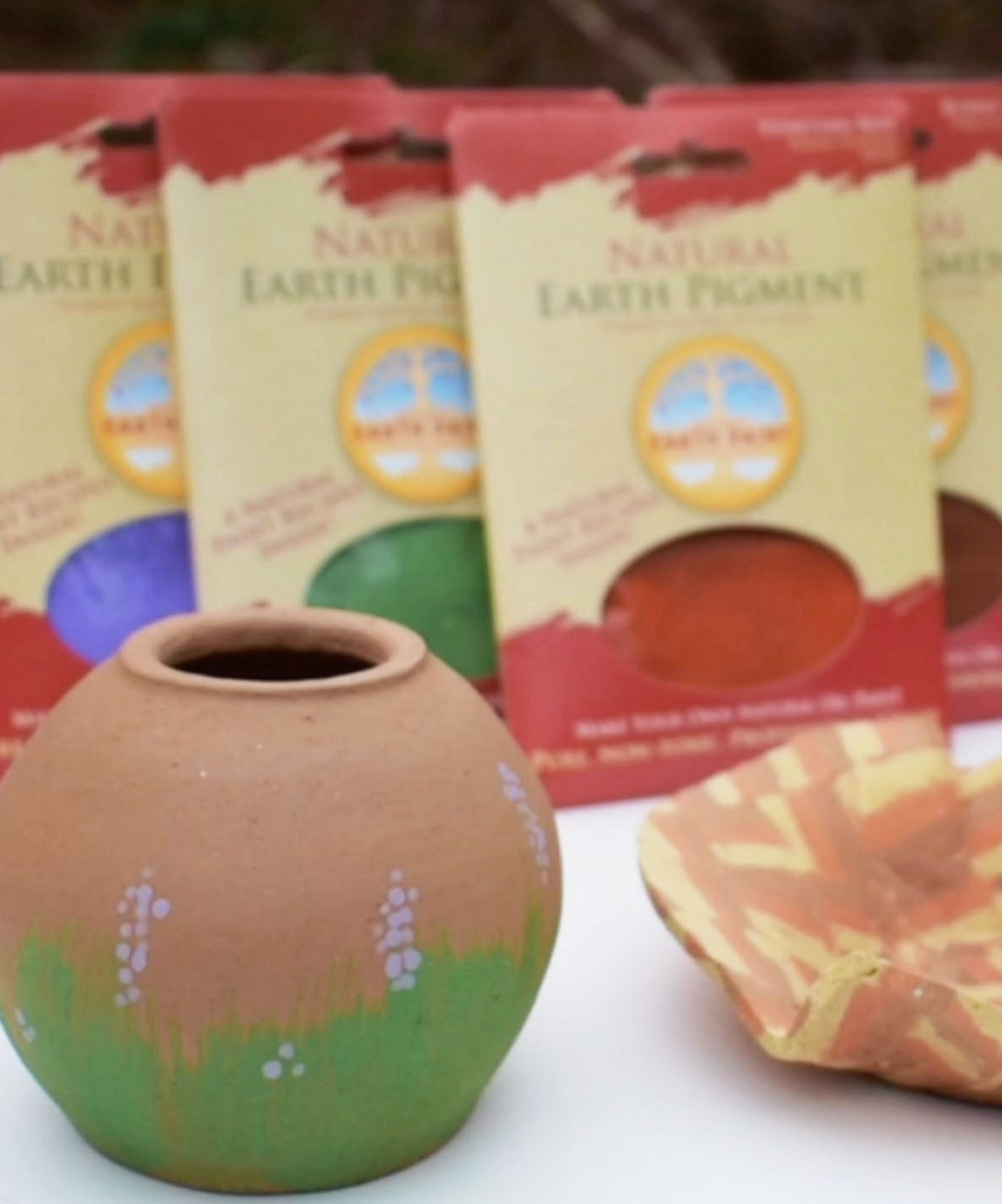 Natural Pottery with Earth & Mineral Pigments – Natural Earth Paint